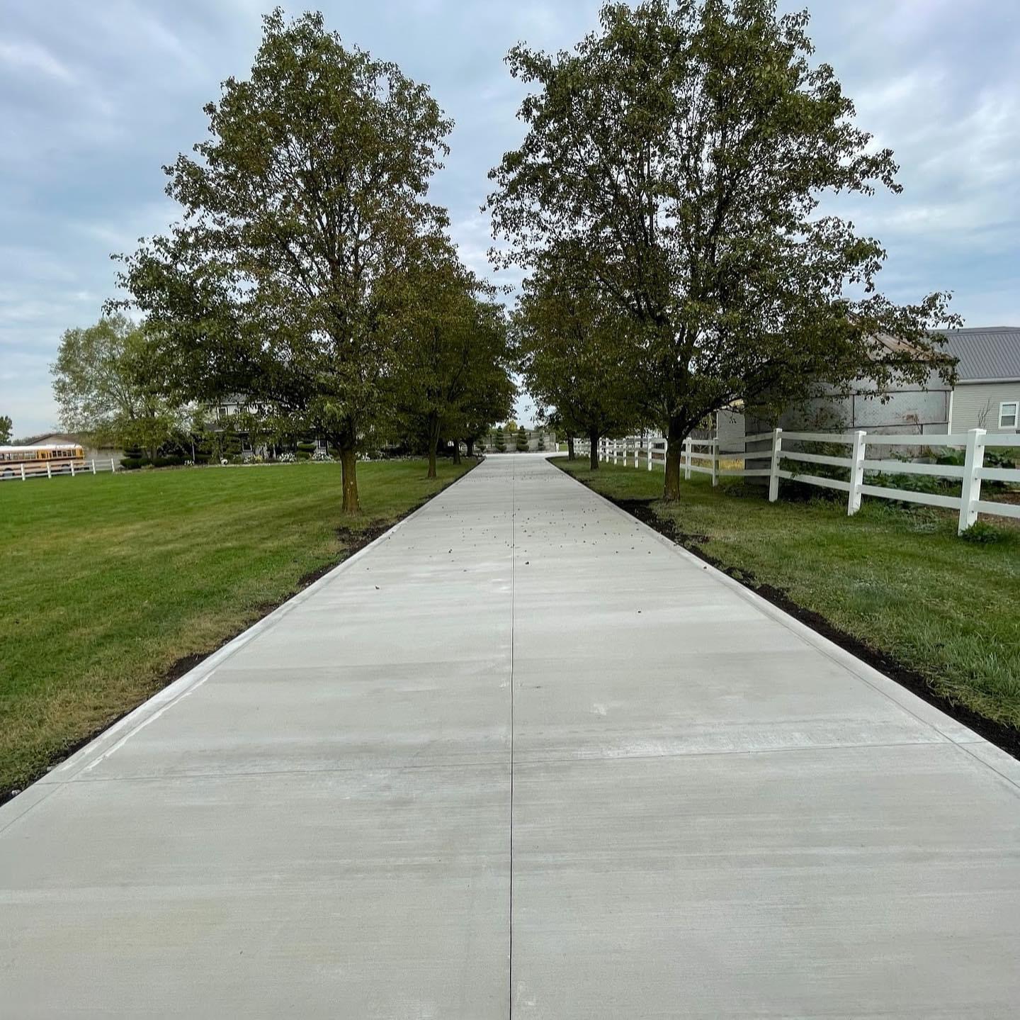 Regular Broom Finish - Royal Concrete, OH
